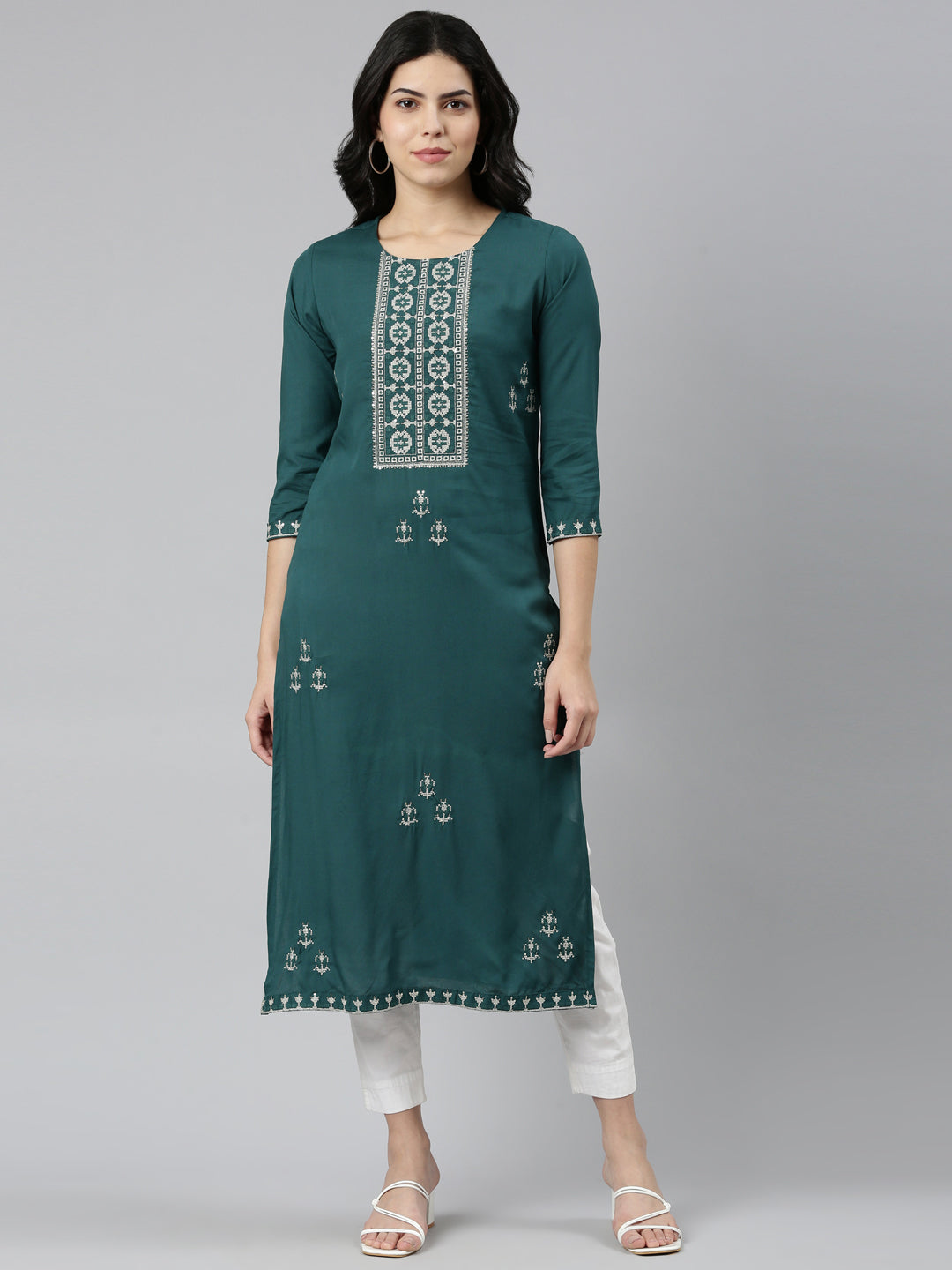 Neerus Green Regular Straight Embroidered Kurta – Neerus India