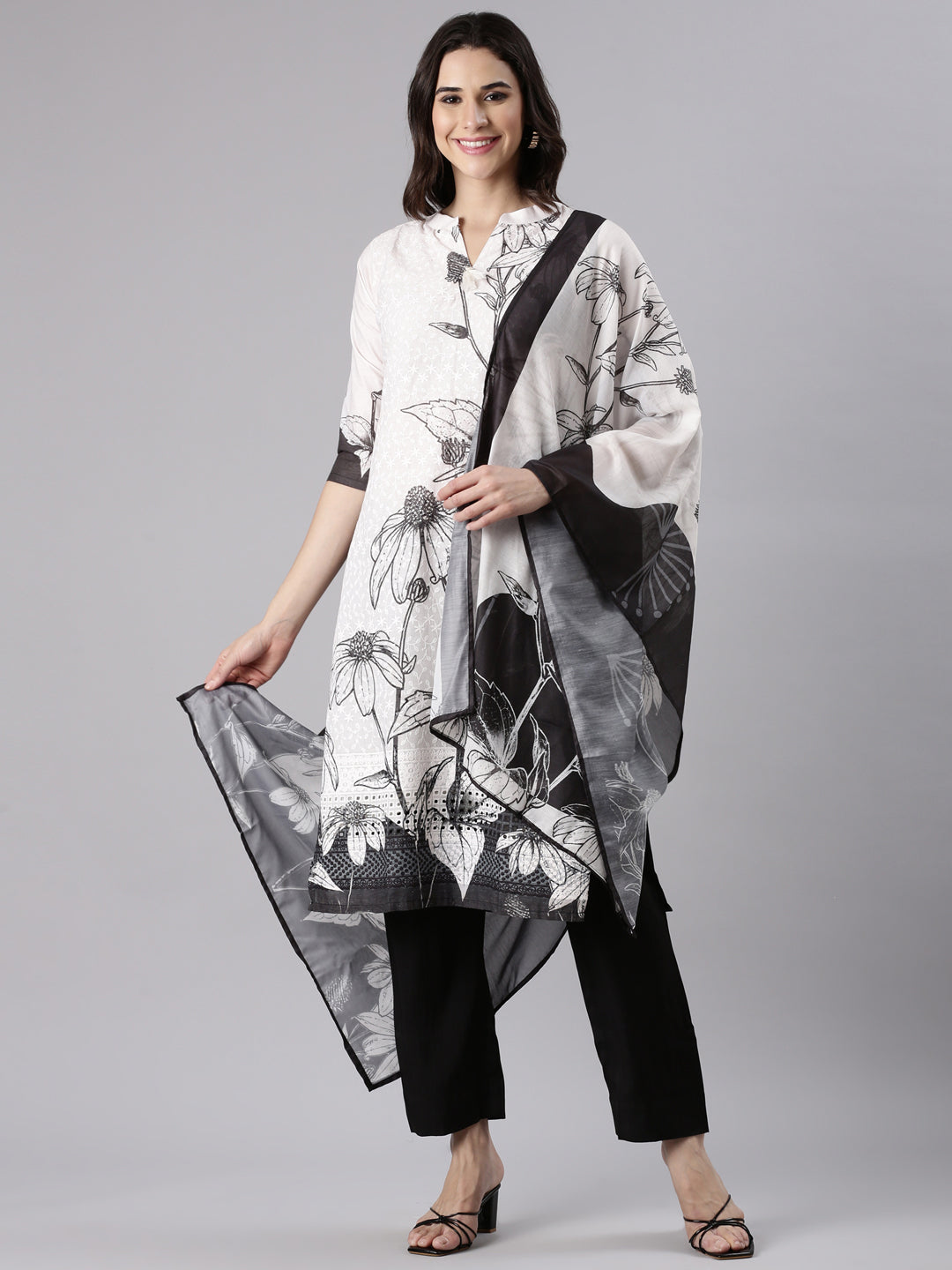 White Slub Silk Hacoba Work Three Piece Set – Neerus India